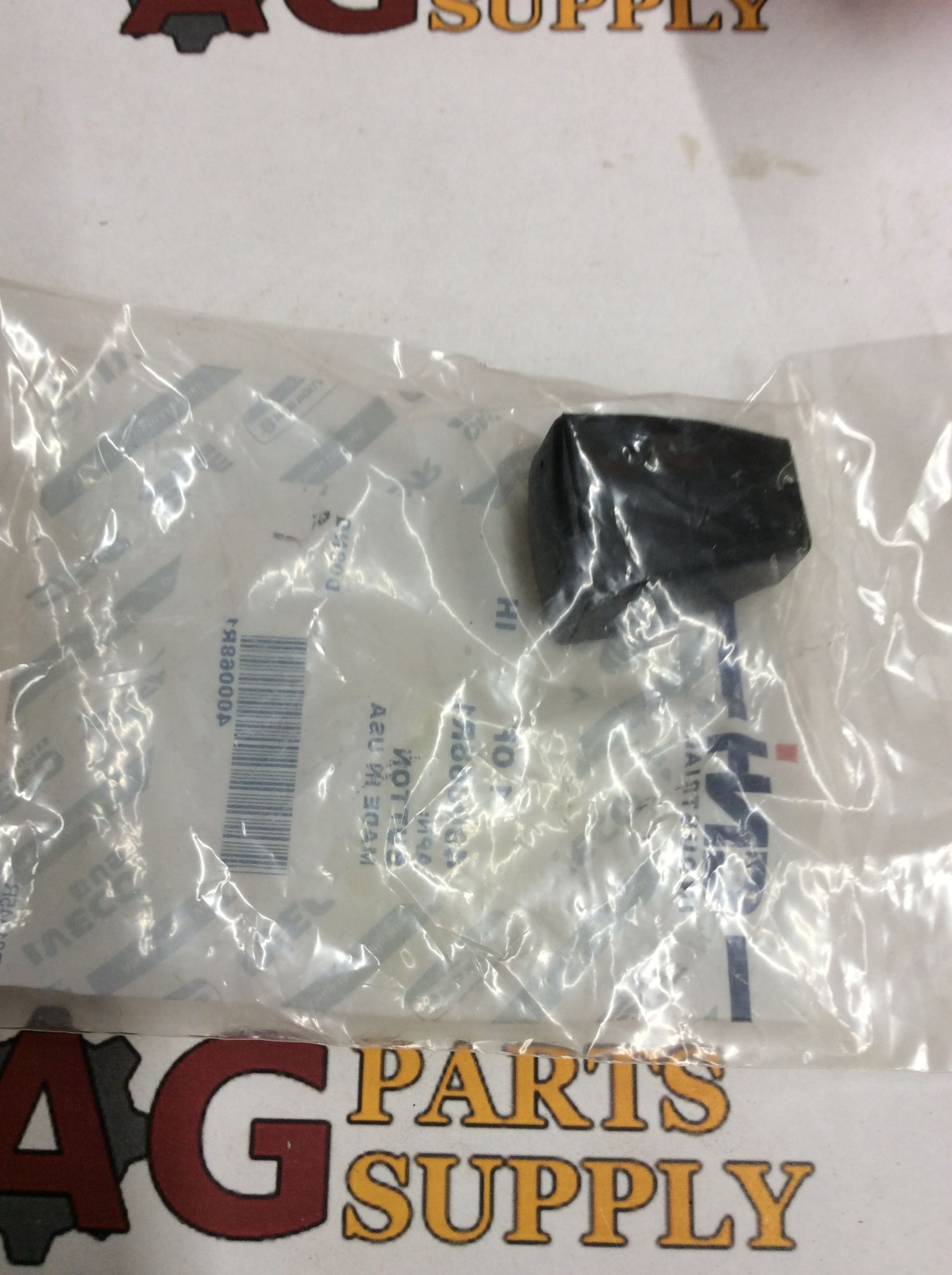 400068R1- BUTTON - Ag Parts Supply